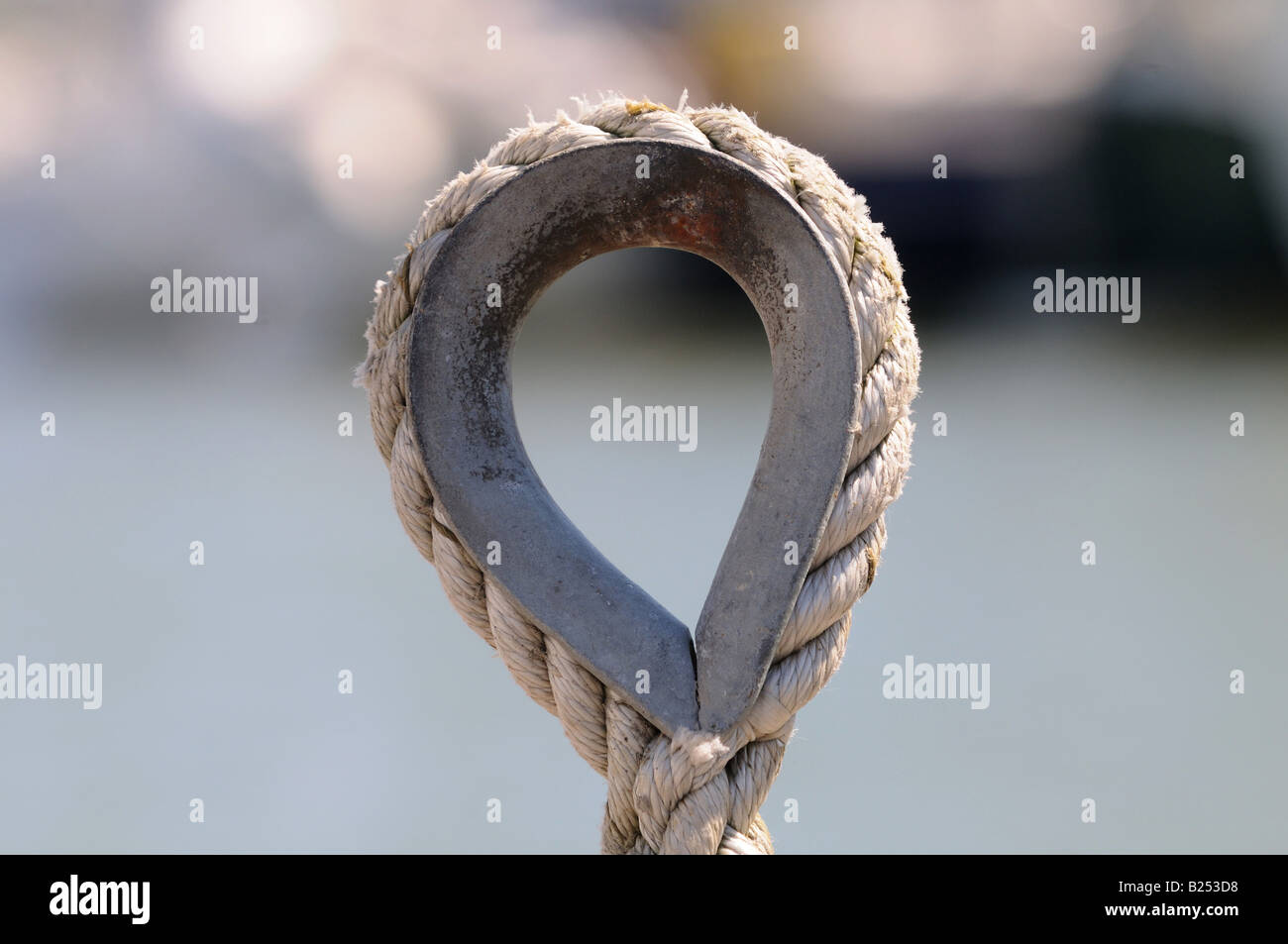 Rope thimble hi-res stock photography and images - Alamy