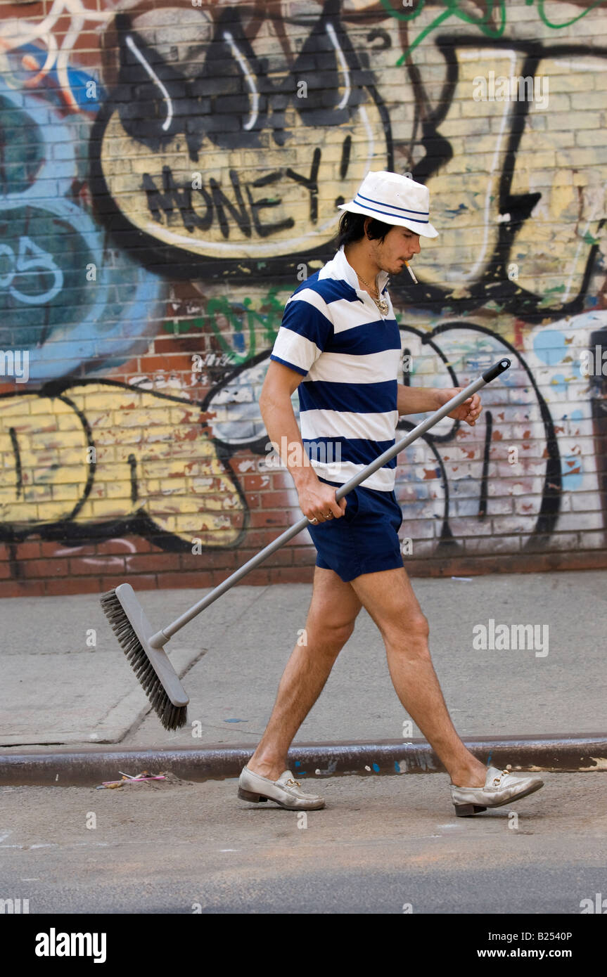 Street sweeper man hi-res stock photography and images - Alamy
