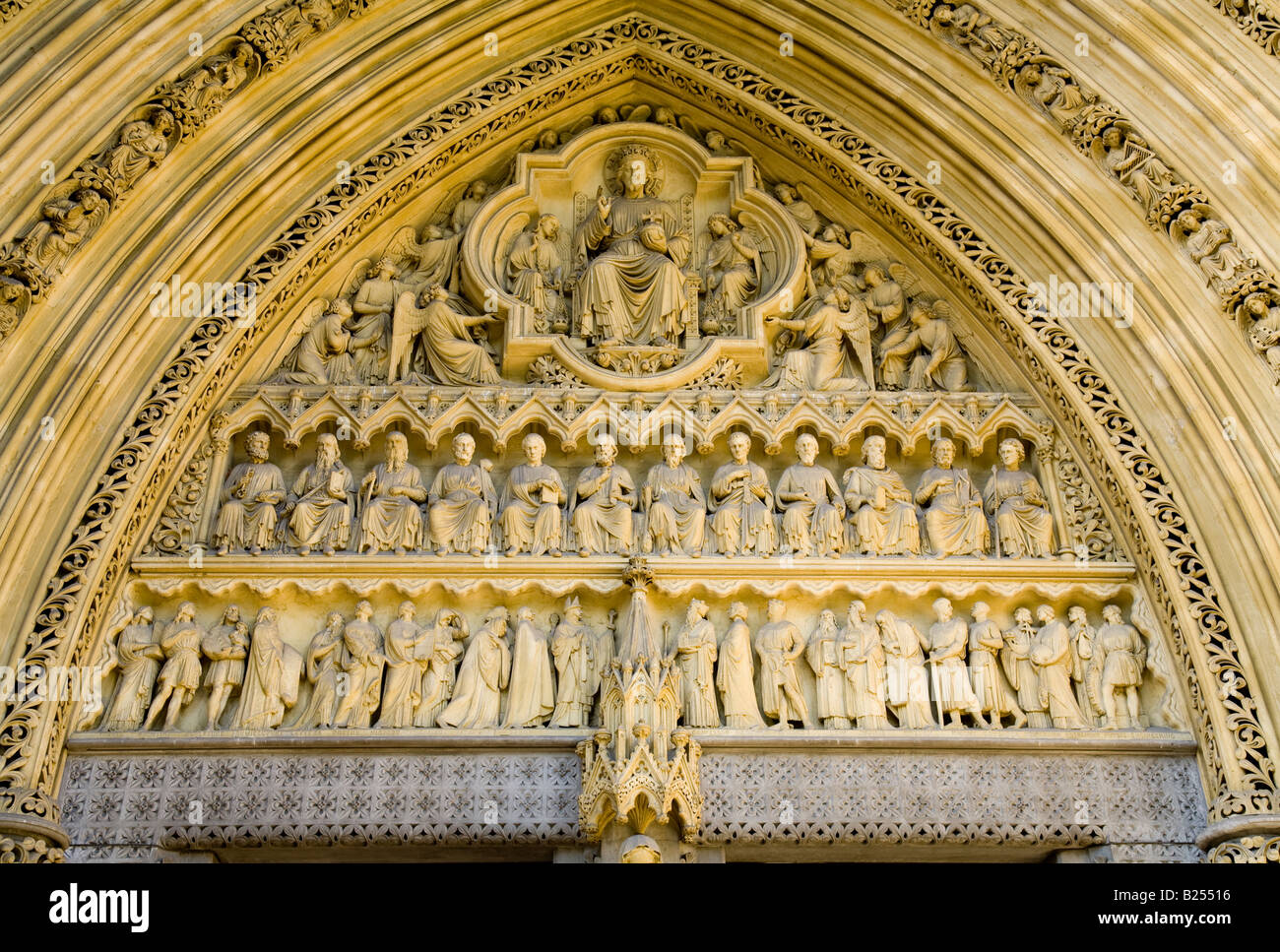 Detail of the pointed arch north transept door Westminster Abbey London ...