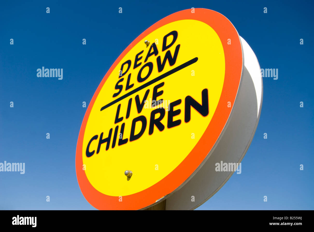 Dead slow road sign hi-res stock photography and images - Alamy