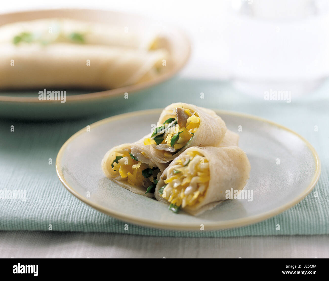 Japanese food - spring roll Stock Photo - Alamy