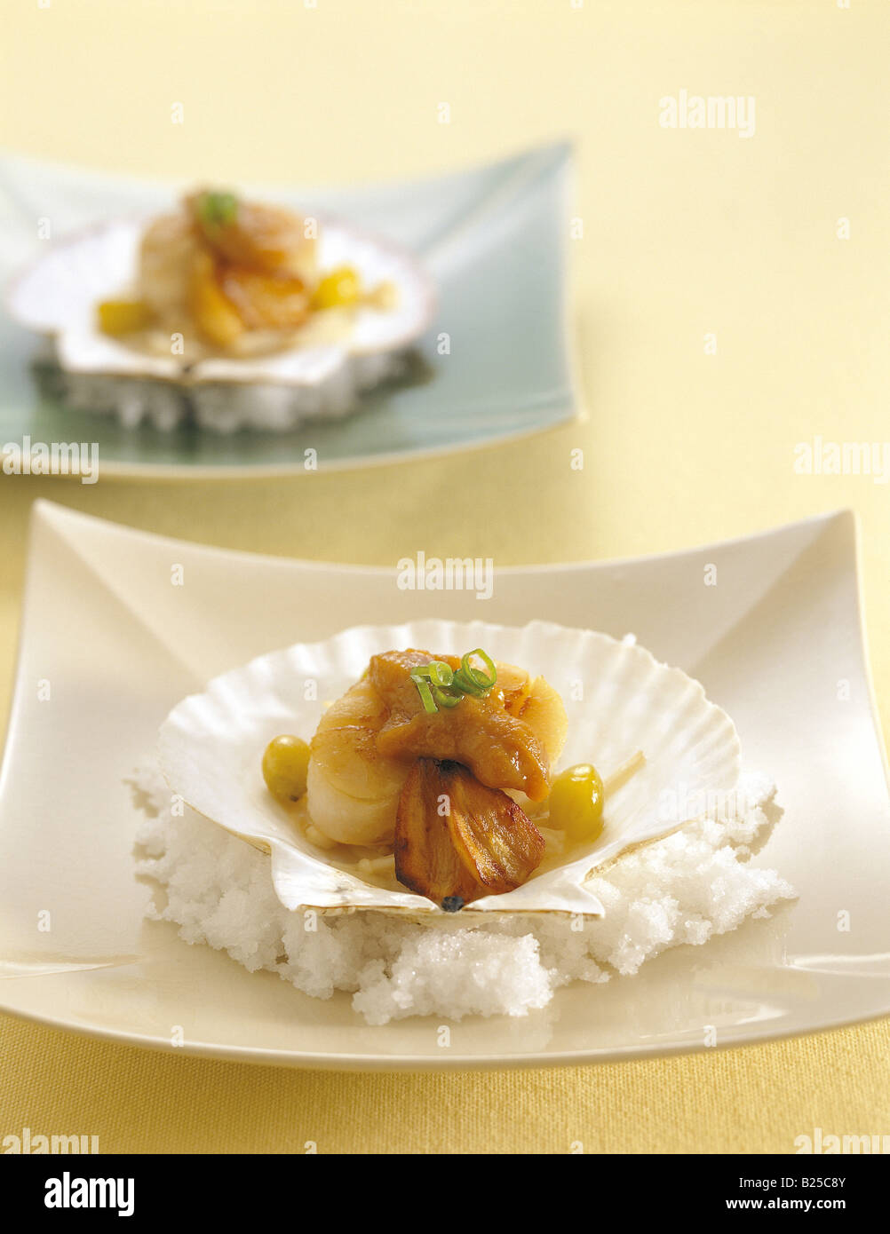 Japanese food - rice and fish Stock Photo - Alamy