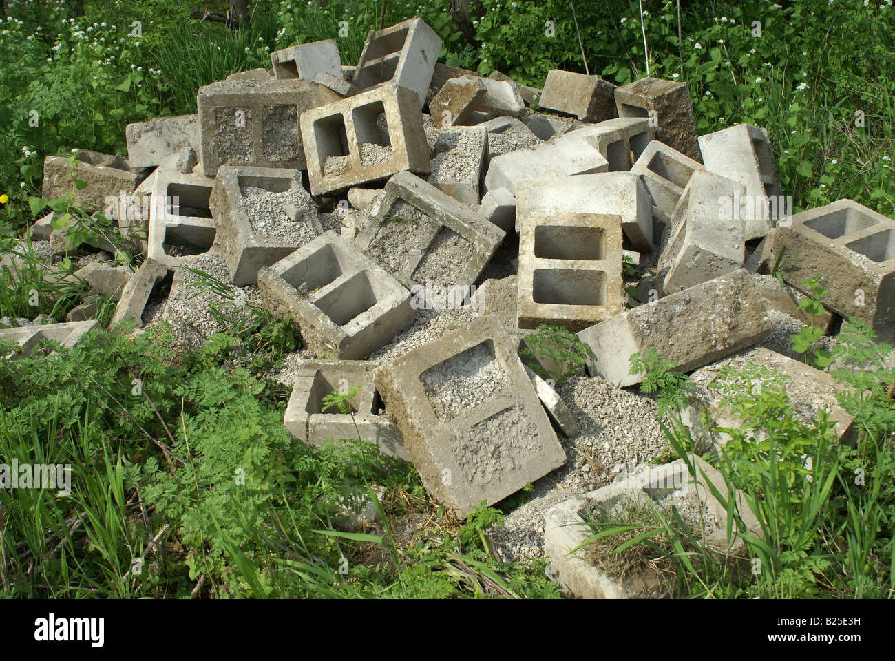 Concrete blocks holes hi-res stock photography and images - Alamy
