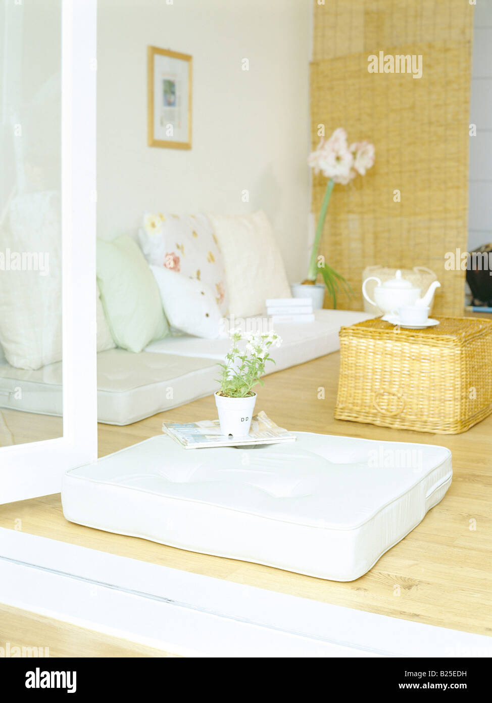 Tatami style living room Stock Photo - Alamy