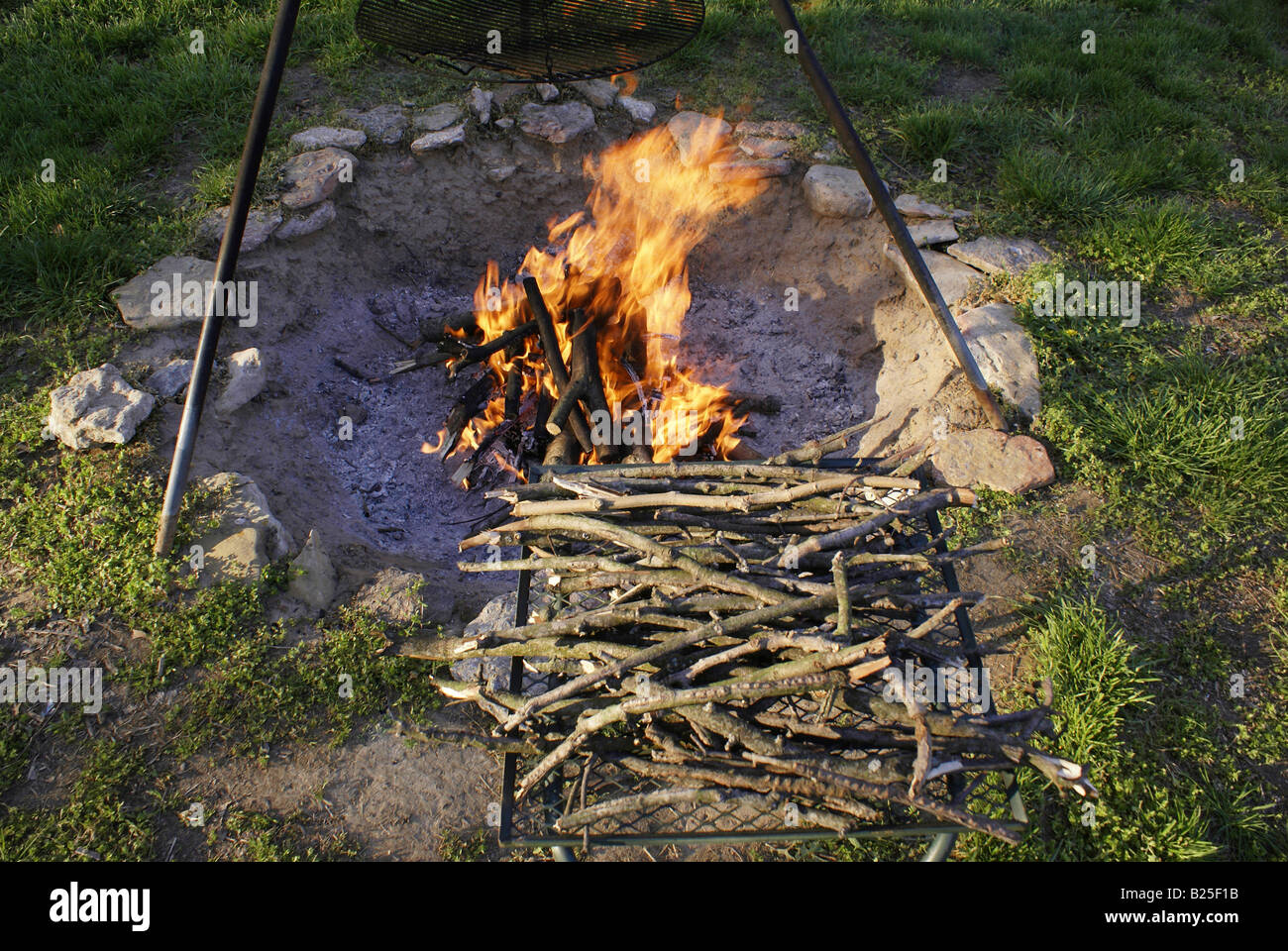 Hot campfire rocks hi-res stock photography and images - Alamy