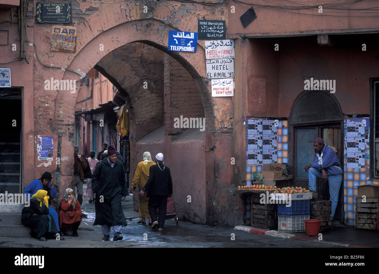 Streetscene maroc hi-res stock photography and images - Alamy