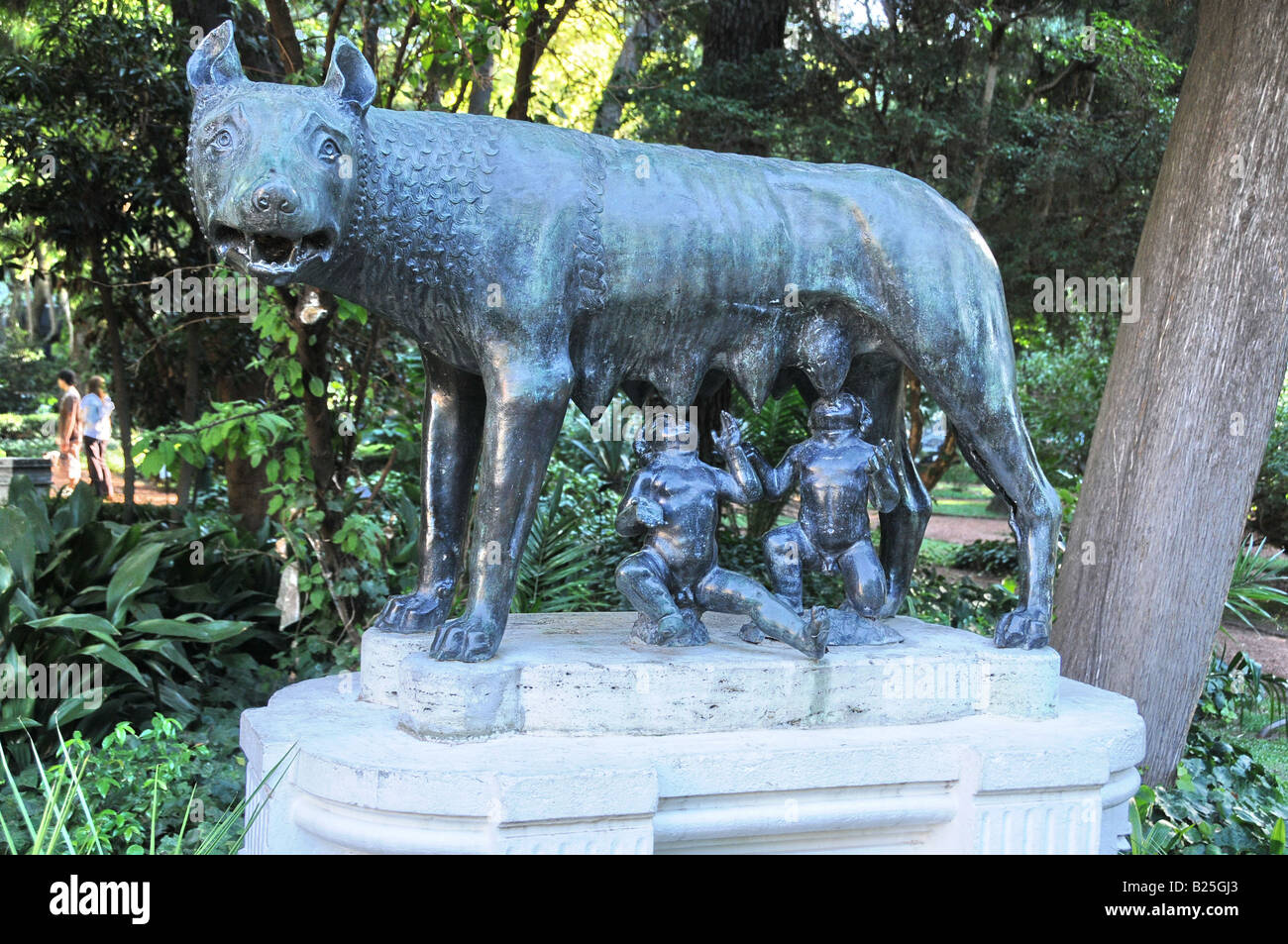 Bronze status of Romulus and Remus suckling she-wolf in Botanical ...