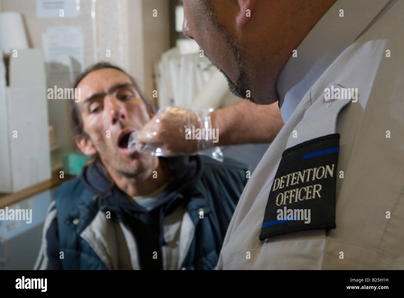 Detention officer hi-res stock photography and images - Alamy