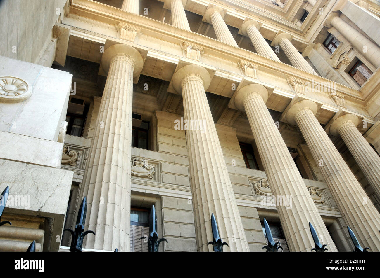 Palace ofJustice (Supreme Court) Greek revival building, Buenos Aires ...