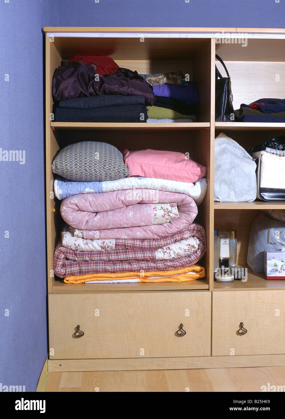 Storage compartmentm and blanket Stock Photo - Alamy