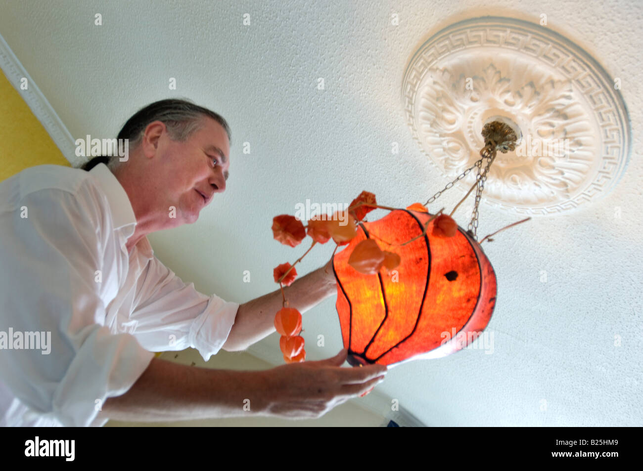Lighting from ceiling hi-res stock photography and images - Alamy