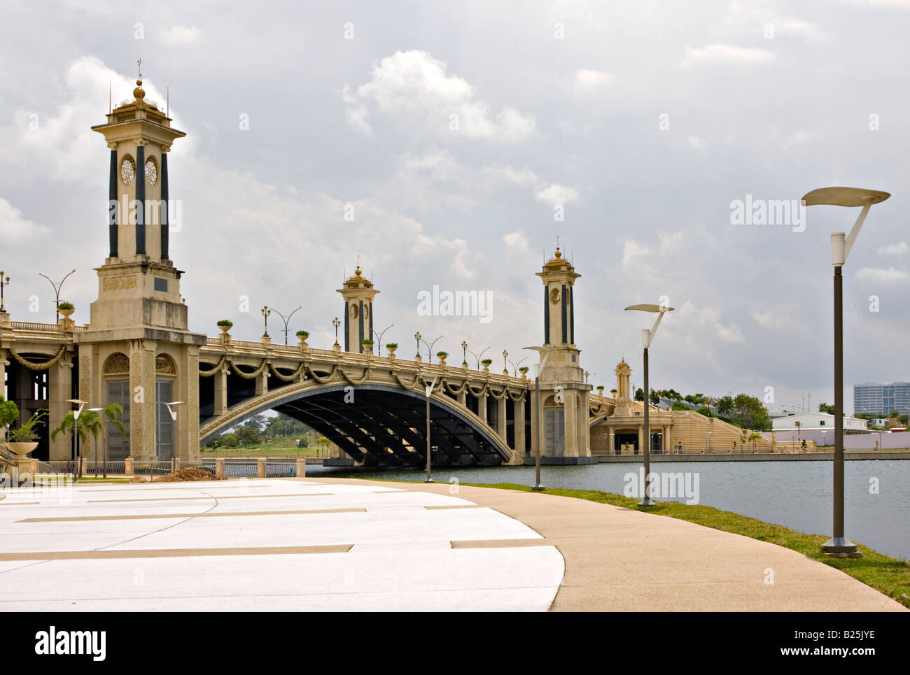 Malaysian administrative centre hi-res stock photography and images - Alamy