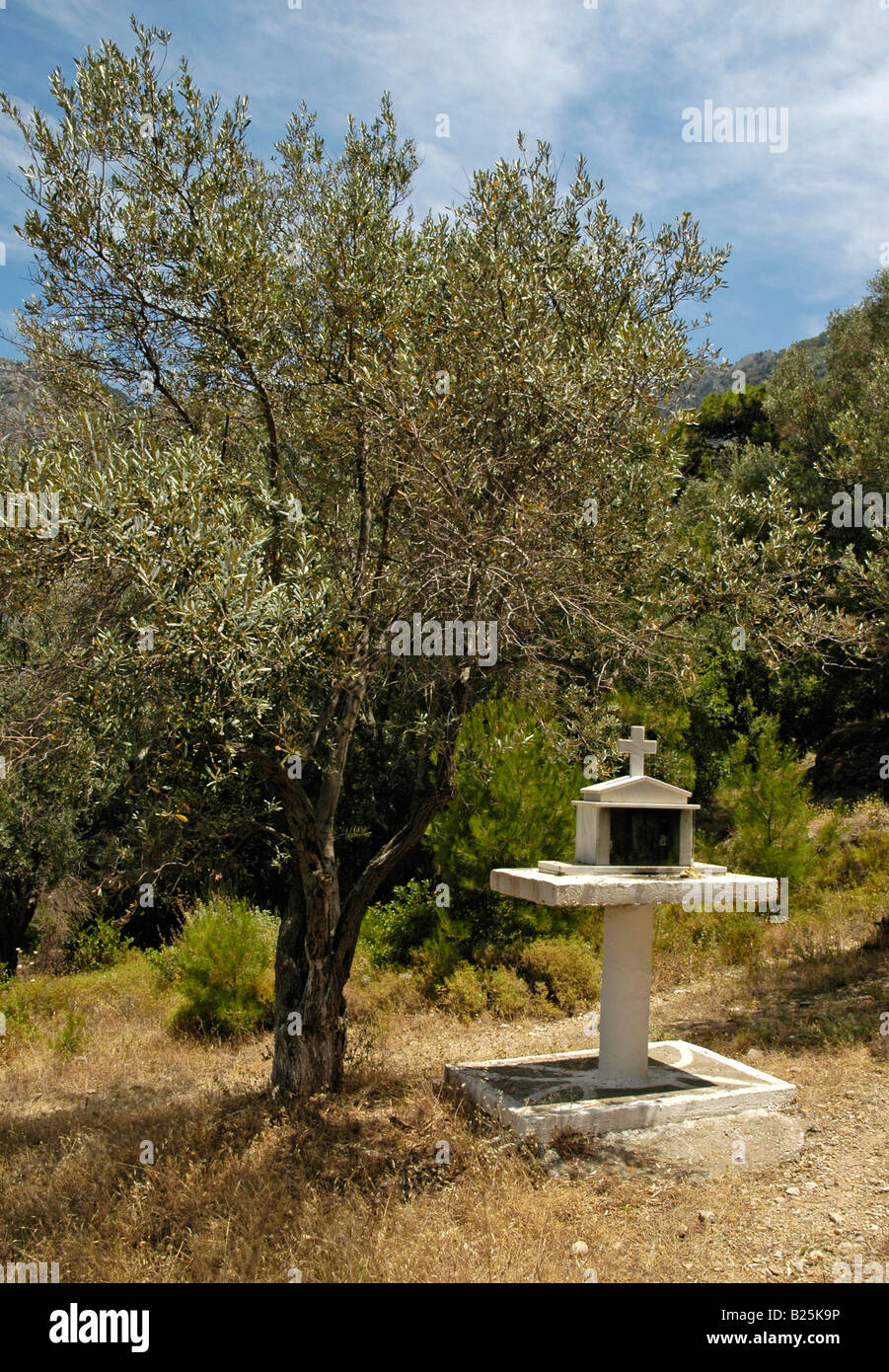 Small altar hi-res stock photography and images - Alamy