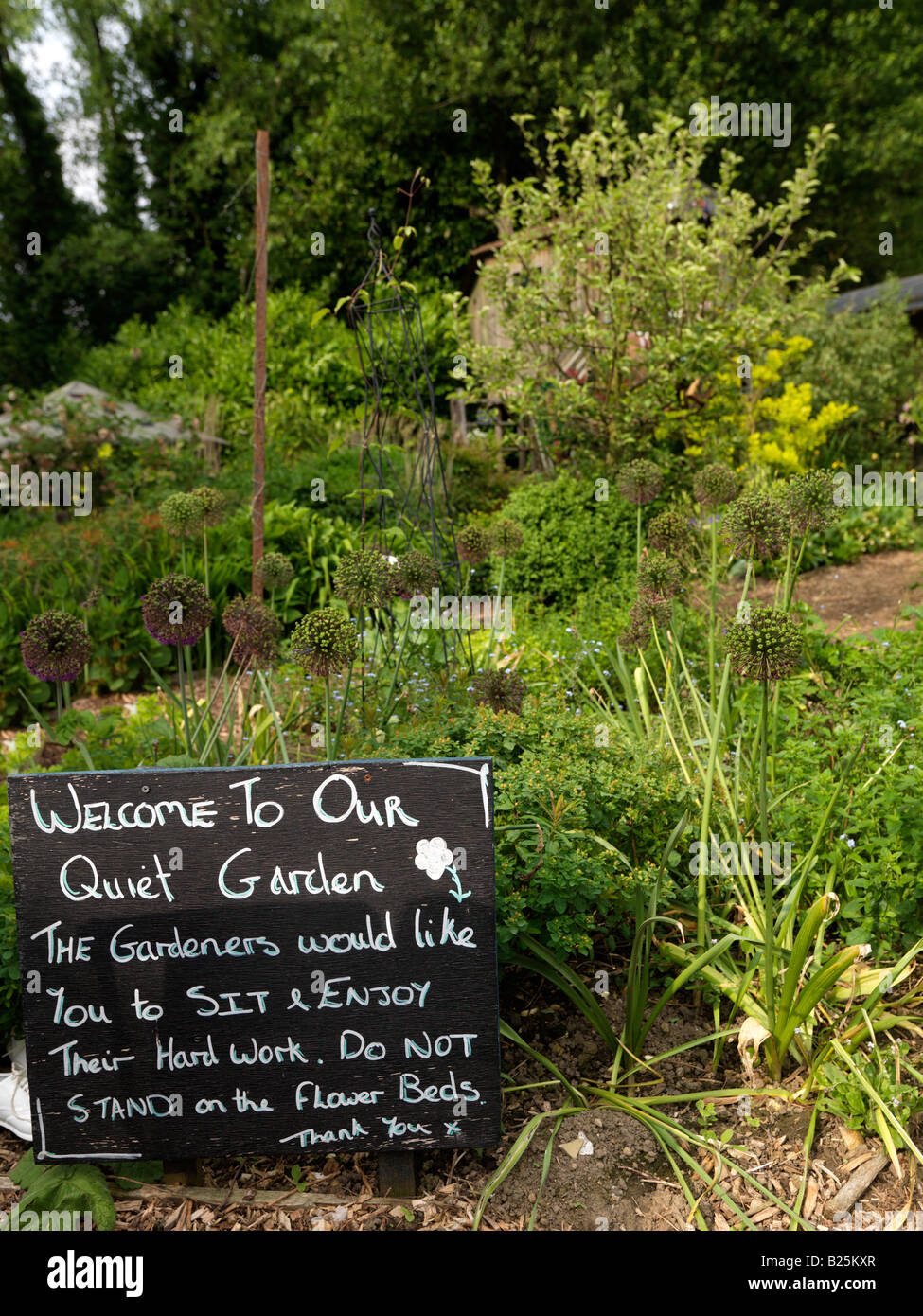 Welcome to surrey and sign hi-res stock photography and images - Alamy