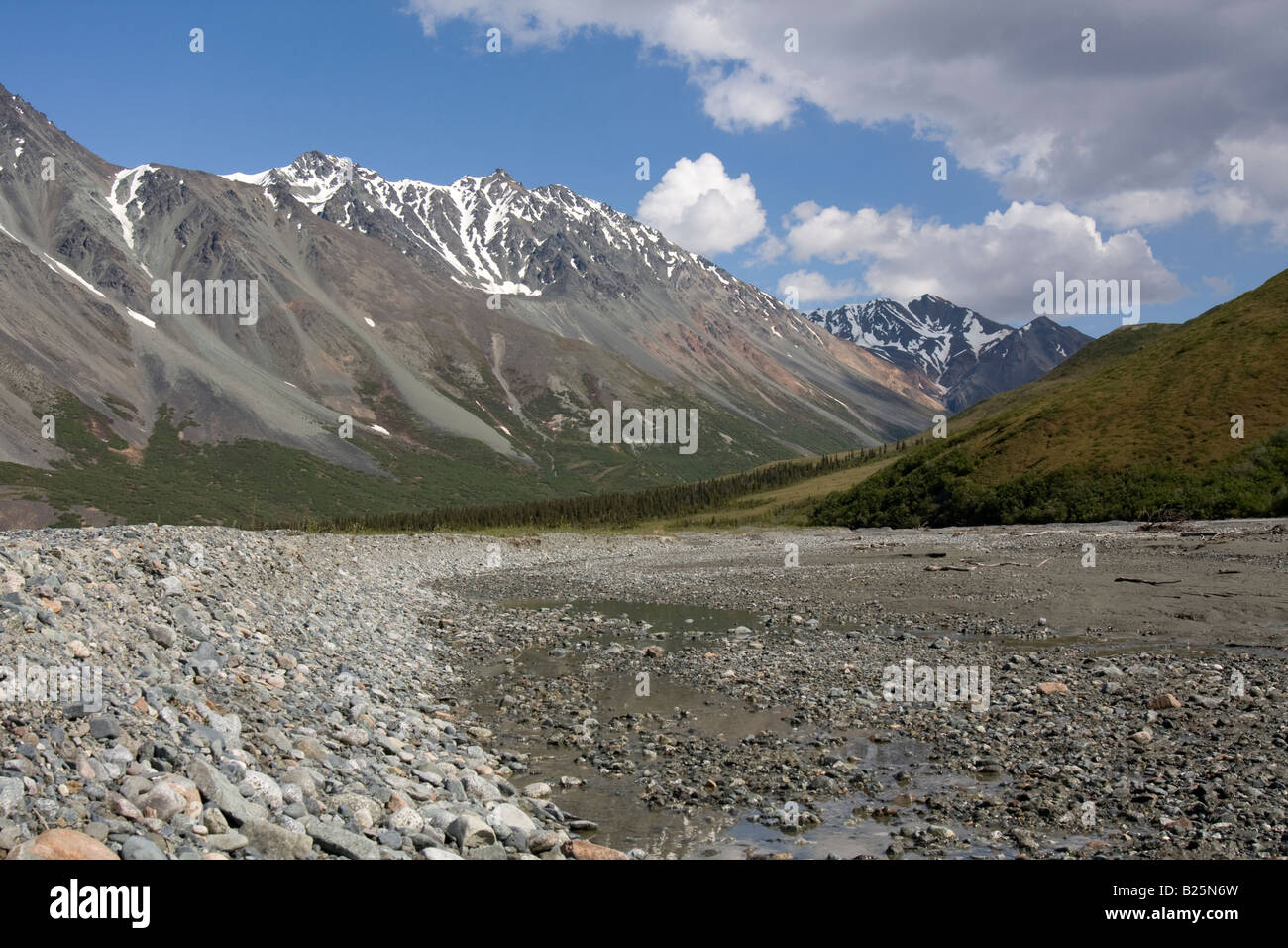 River bedding along Richardson Highway, Alaska, USA Stock Photo - Alamy