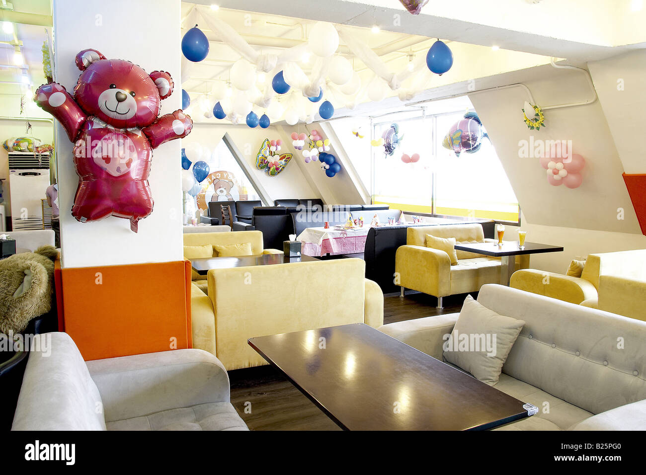 Interior view of café Stock Photo - Alamy