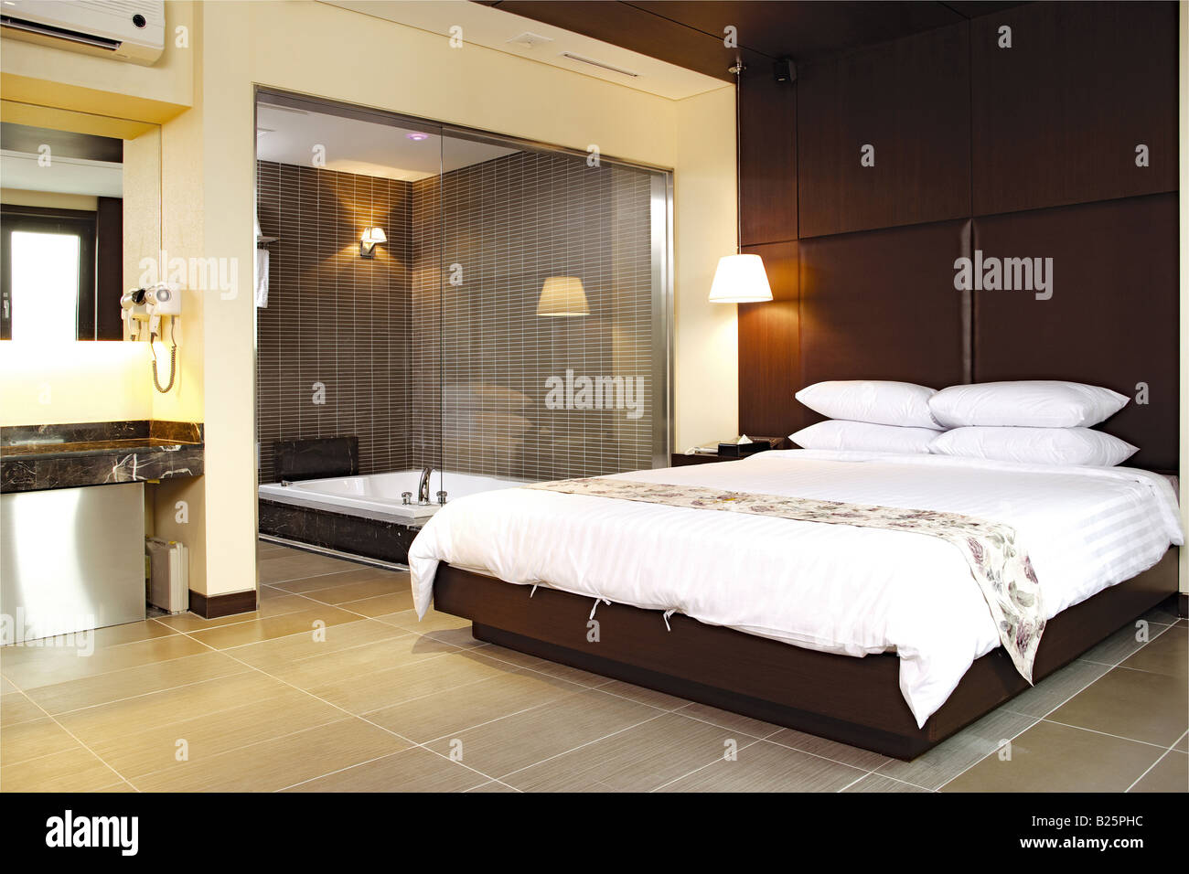 Hotel room interior Stock Photo - Alamy