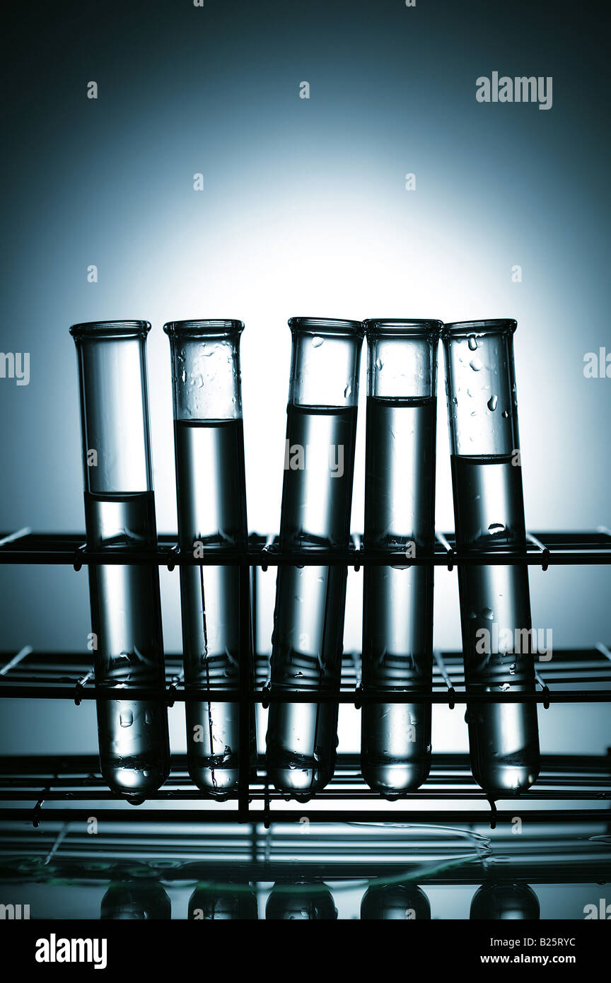 Rack chemistry apparatus glassware hi-res stock photography and images ...