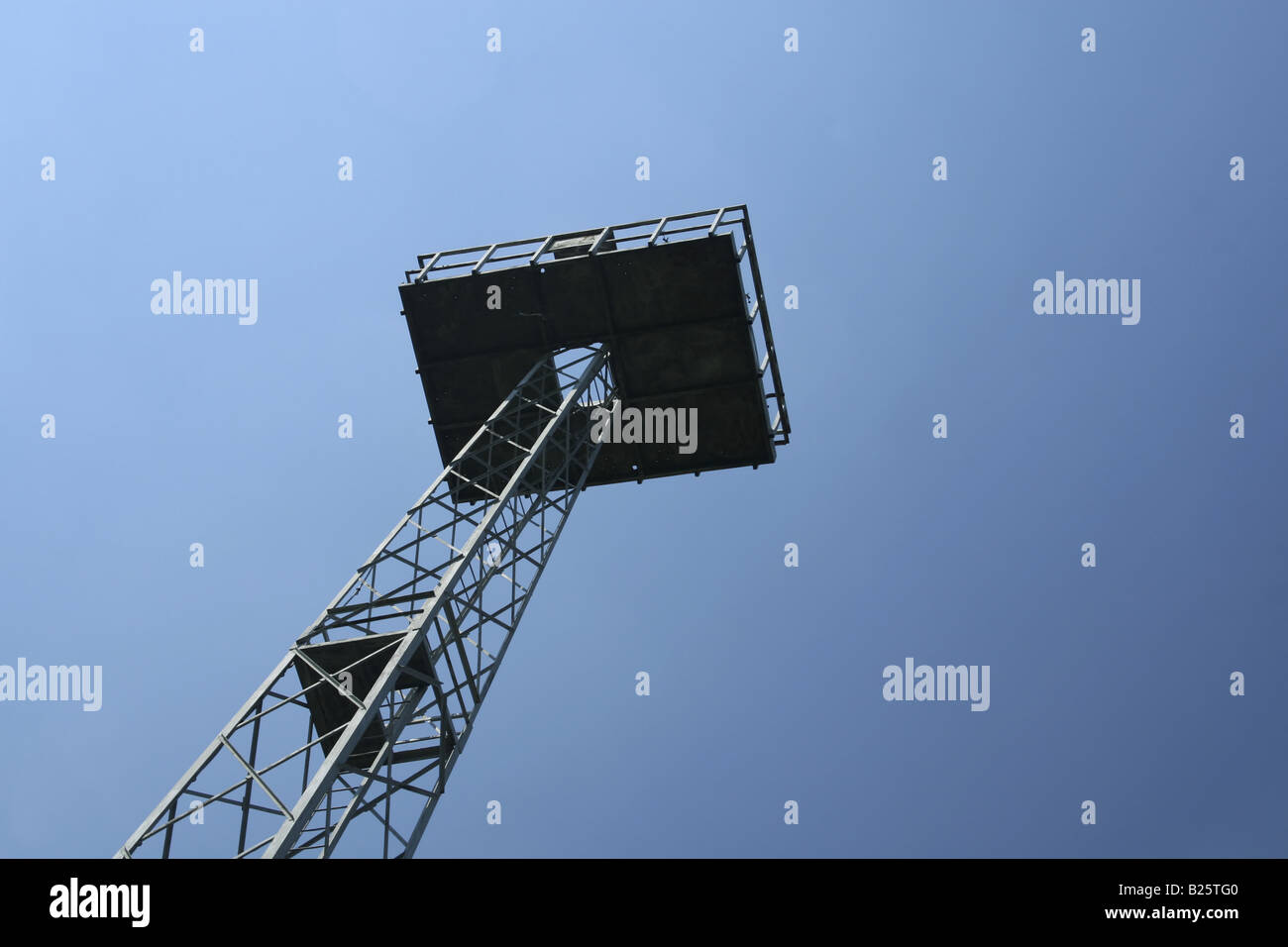 A lookout fire tower Stock Photo - Alamy