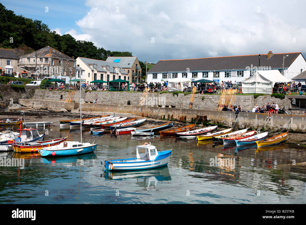 Gig rowing boats hi-res stock photography and images - Alamy