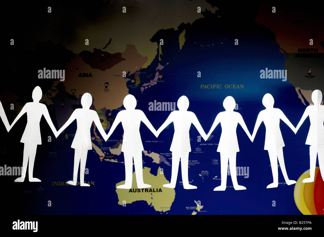 Coloured paper chain hi-res stock photography and images - Alamy