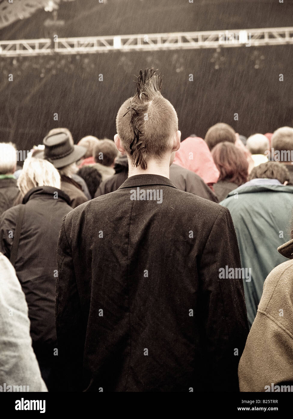 Mohican man hi-res stock photography and images - Alamy