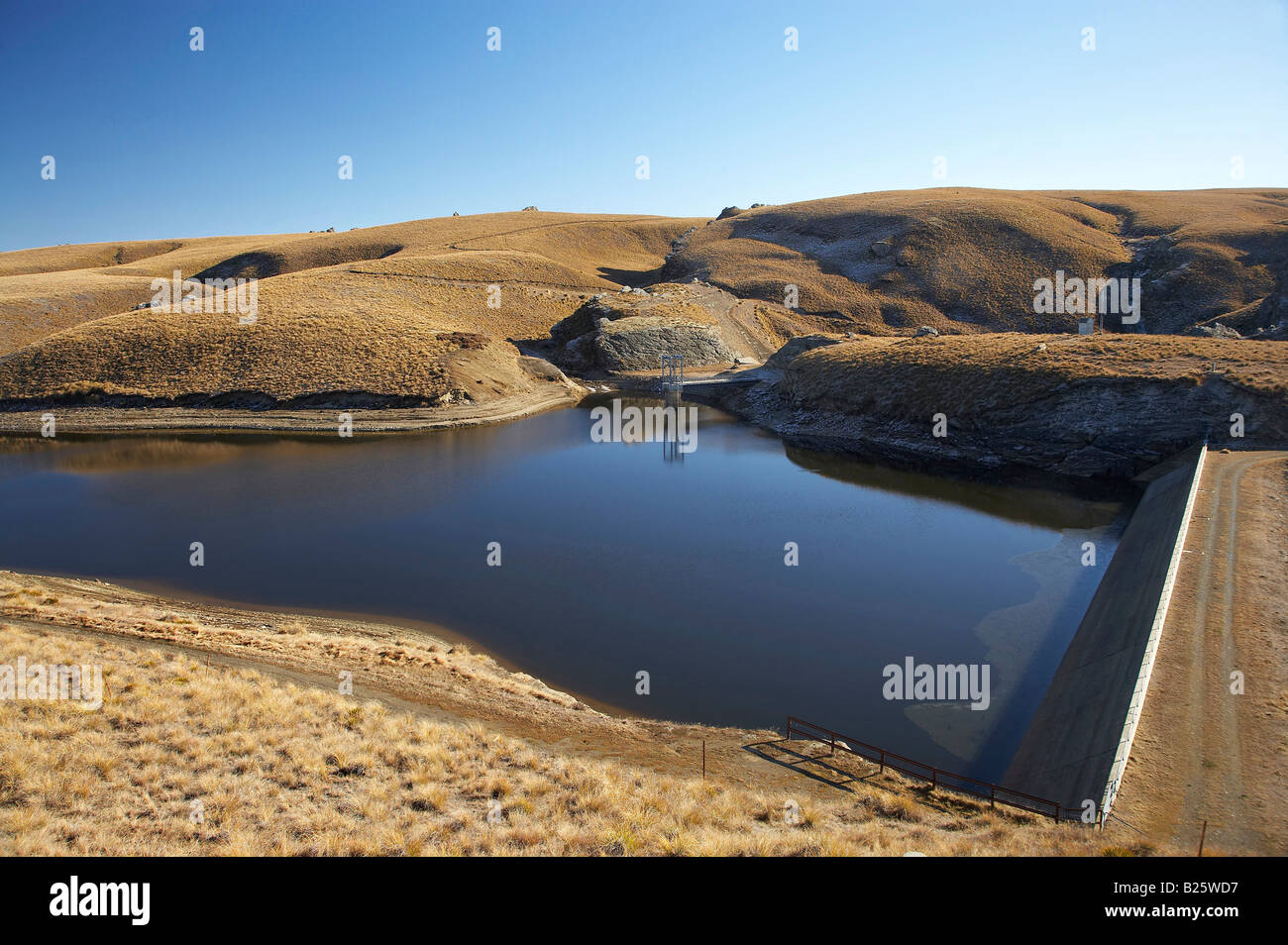 Logan Burn Dam Great Moss Swamp and Lammermoor Range Old Dunstan Trail ...