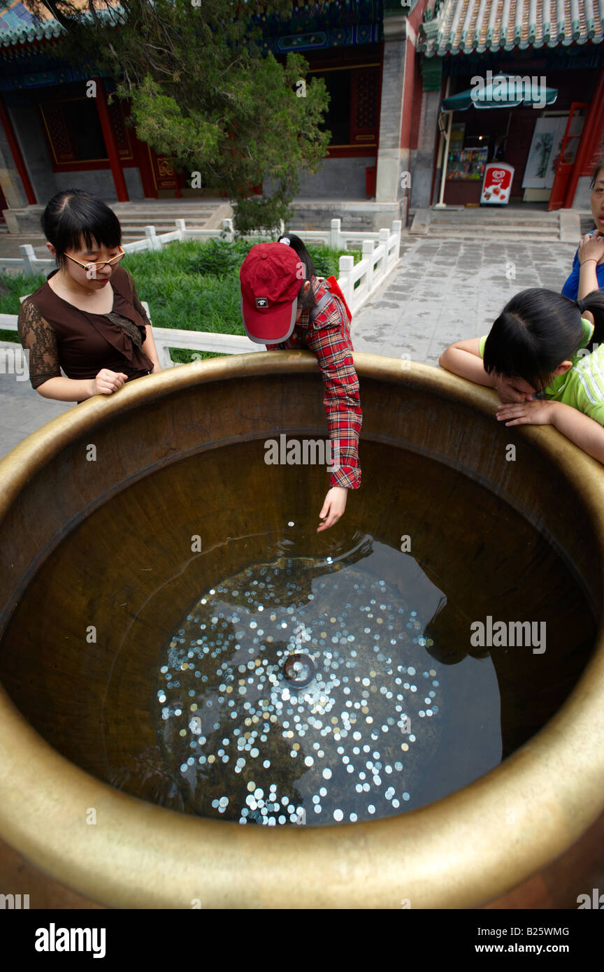 Wishing Well Beihai Park Beijing China Stock Photo - Alamy