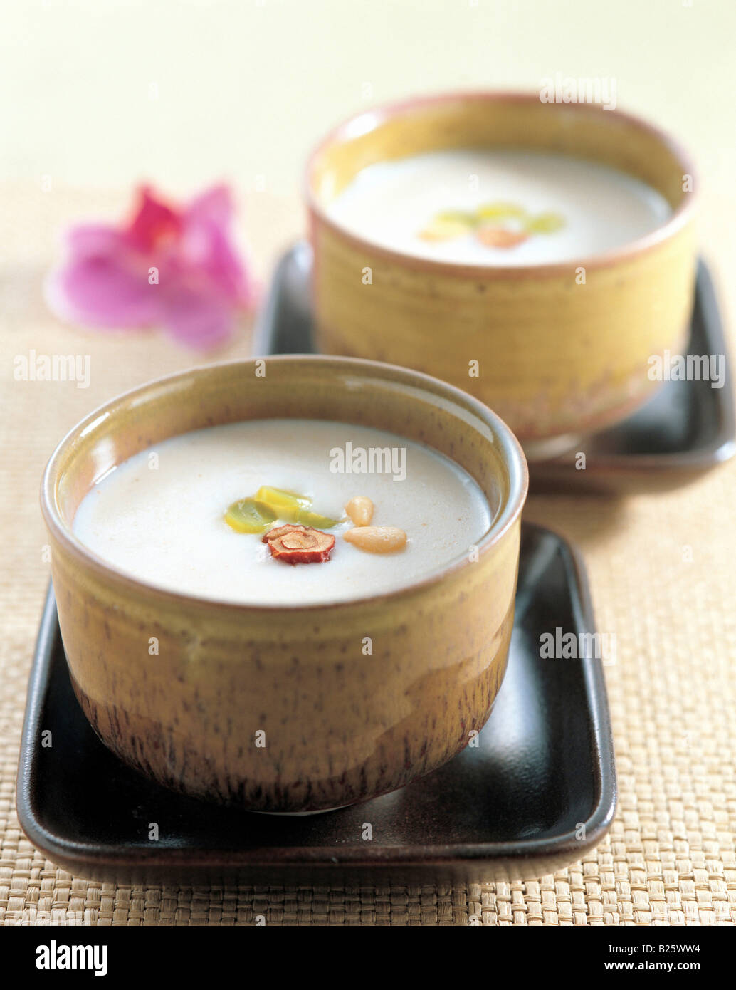 Korean pudding hi-res stock photography and images - Alamy