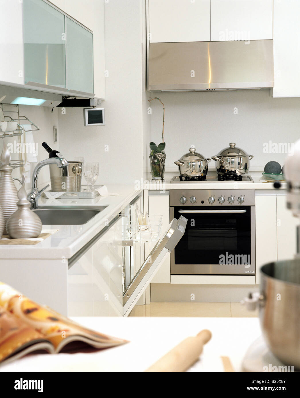 Compartment sink hi-res stock photography and images - Alamy
