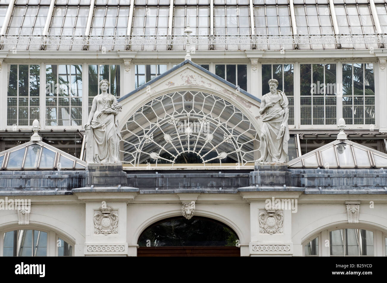 Temperate House at Kew Gardens GB Stock Photo - Alamy