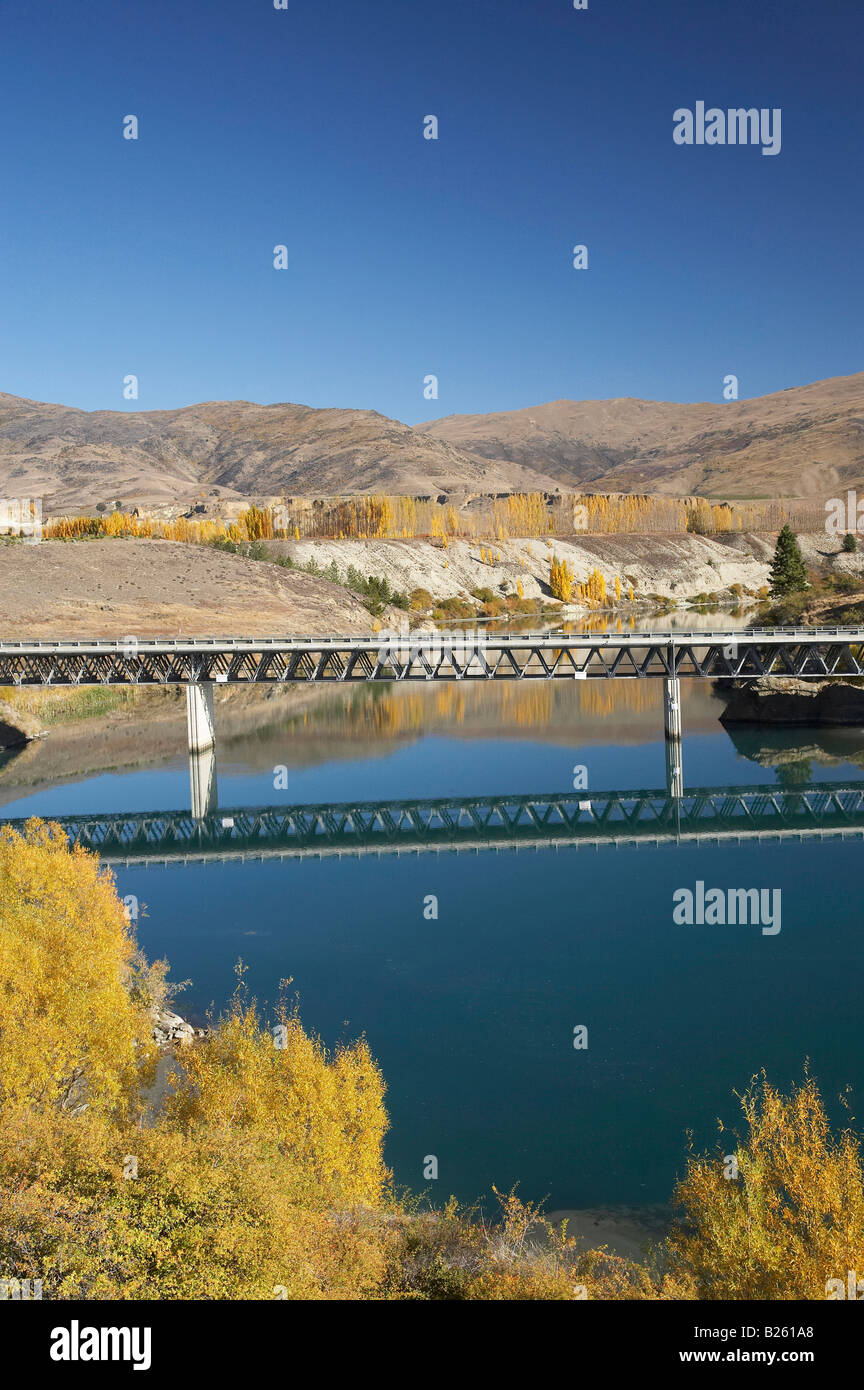Bannockburn Bridge and Lake Dunstan Central Otago South Island New ...
