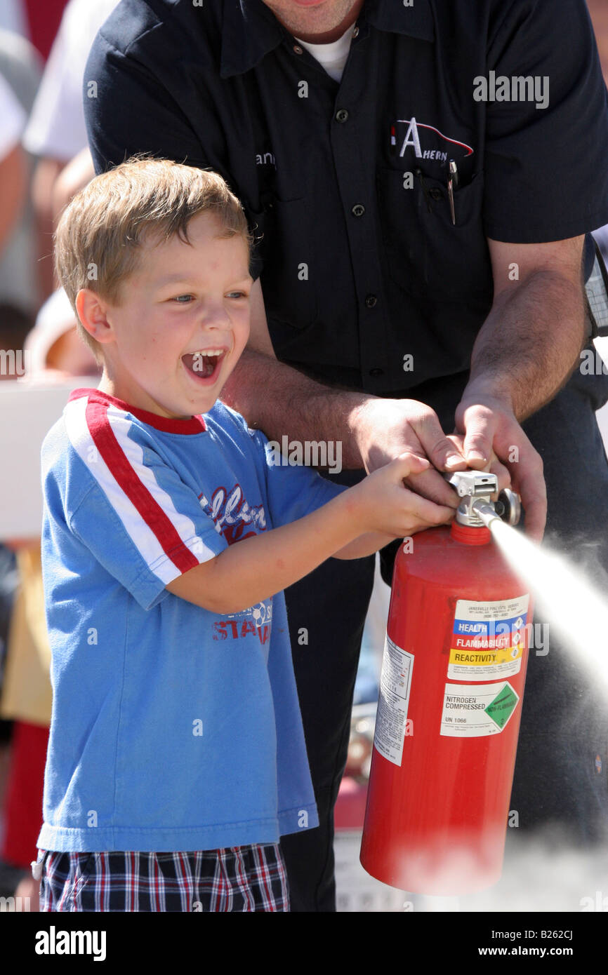 Ahern Fire Extinguishers doing a demonstration for children to use ...