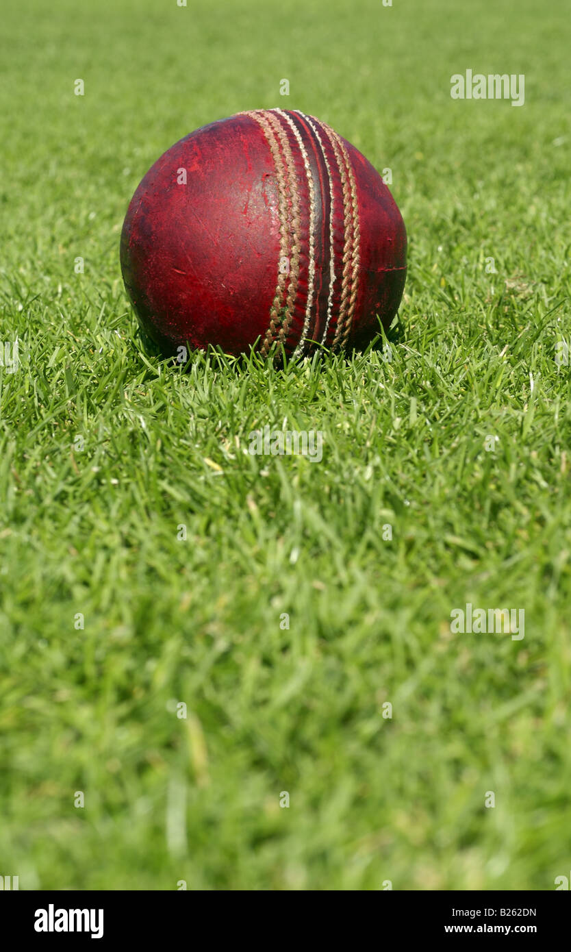 Worn cricket ball hi-res stock photography and images - Alamy