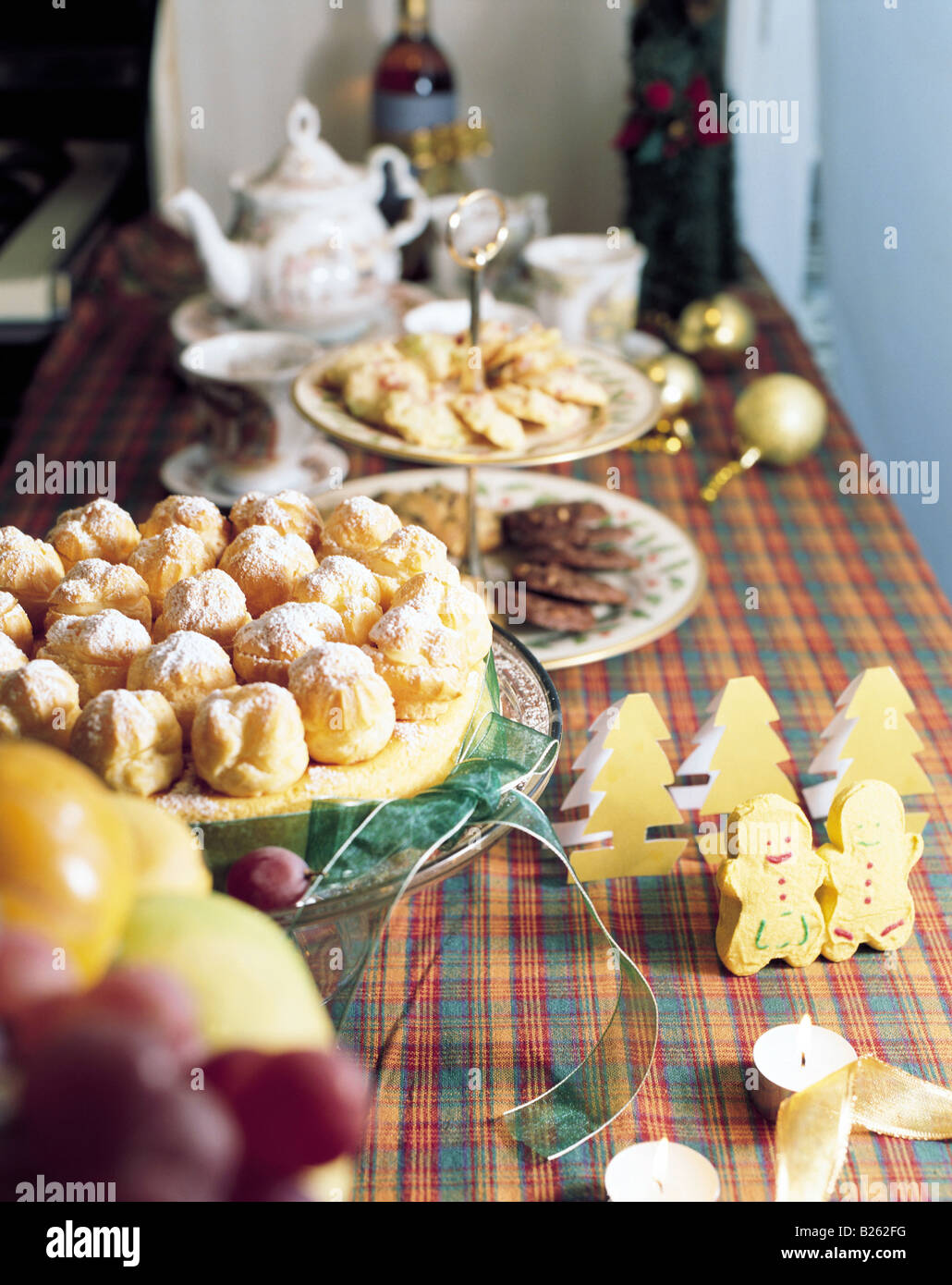 Christmas dessert selection cookies hi-res stock photography and images ...