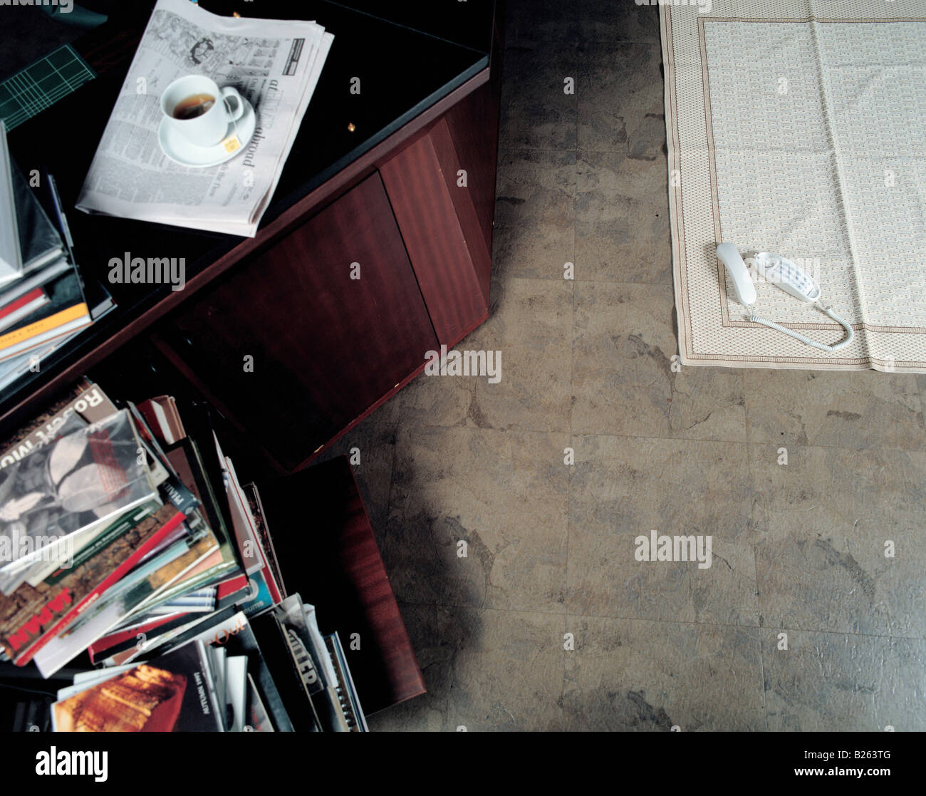 Pile of magazines on the floor Stock Photo - Alamy