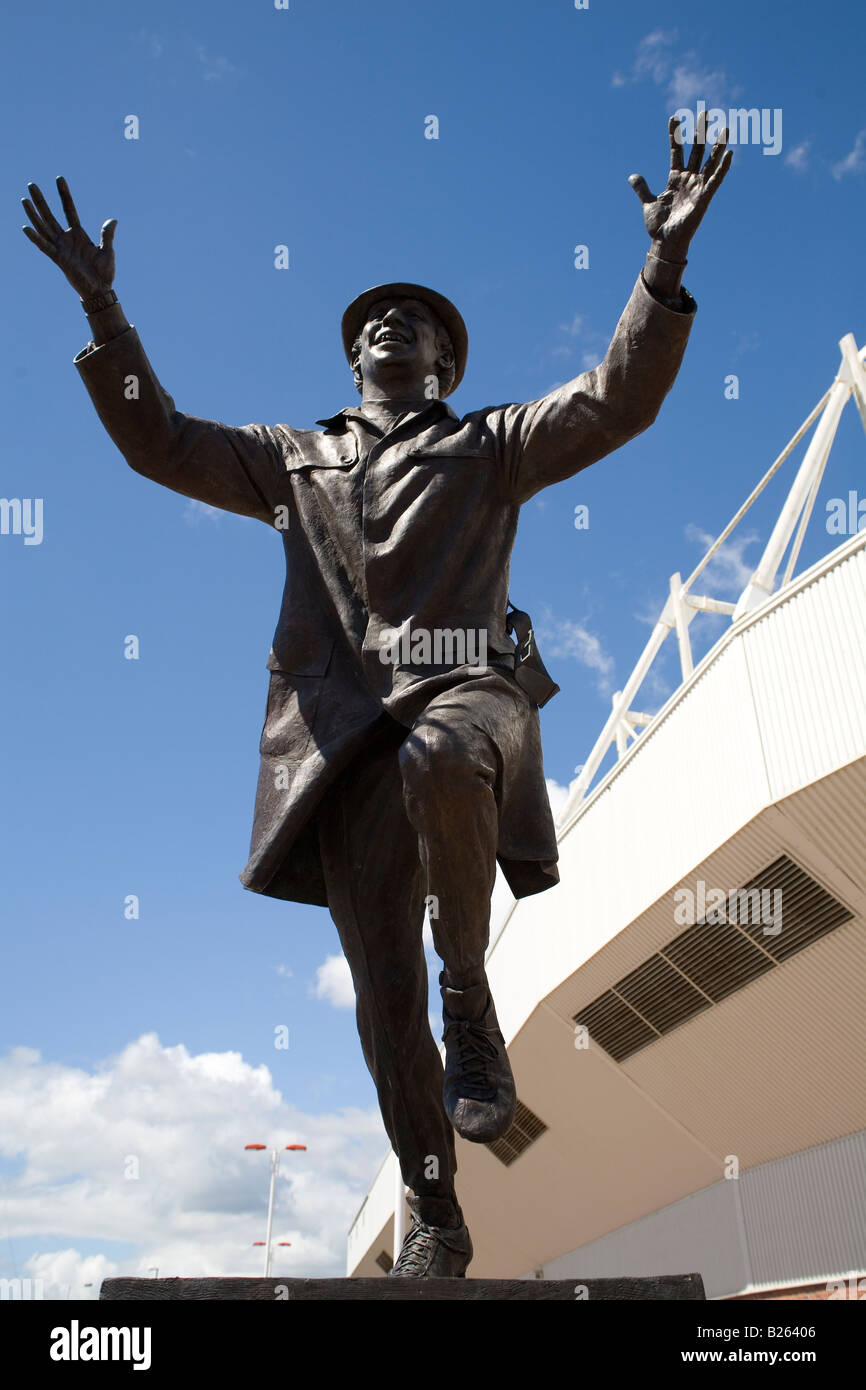 Bob Stokoe Statue High Resolution Stock Photography and Images - Alamy