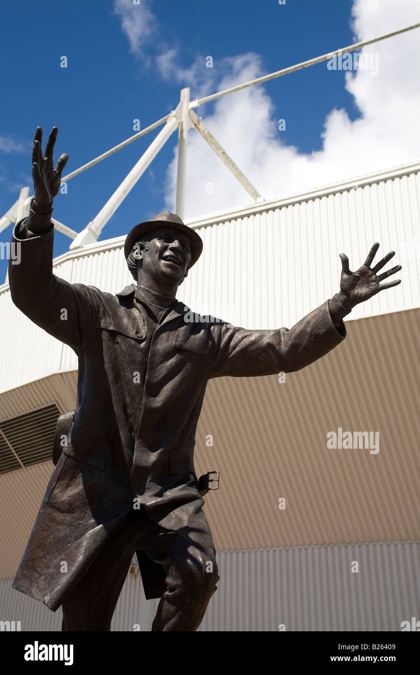 The statue of Bob Stokoe outside of the Stadium of Light, Sunderland ...