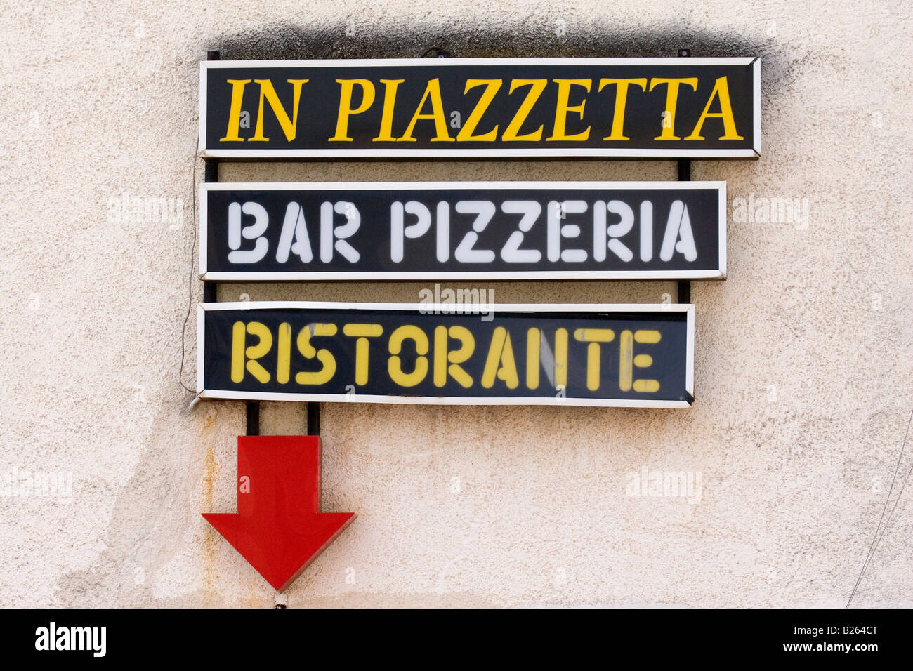 A pizzeria and restaurant is advertised in the Gargano area of Apulia ...