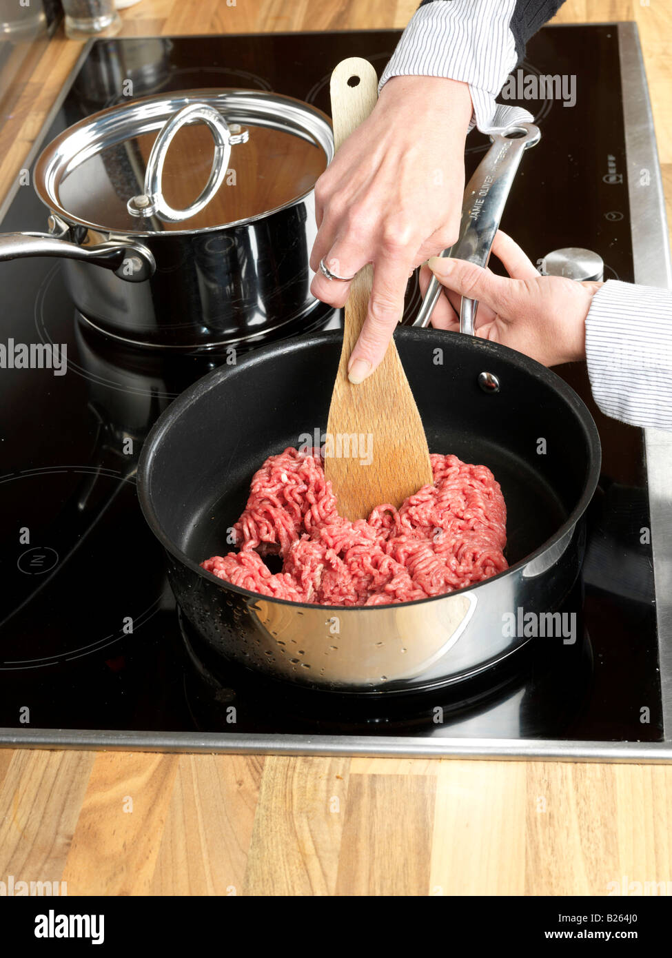 Woman making minced home hi-res stock photography and images - Alamy