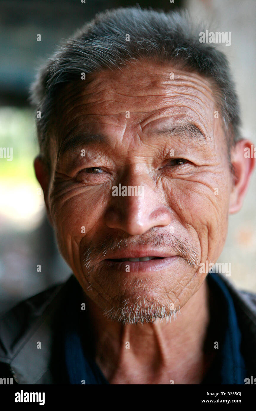 Chinese man at the village of Tuanshan, Yunnan, China Stock Photo - Alamy