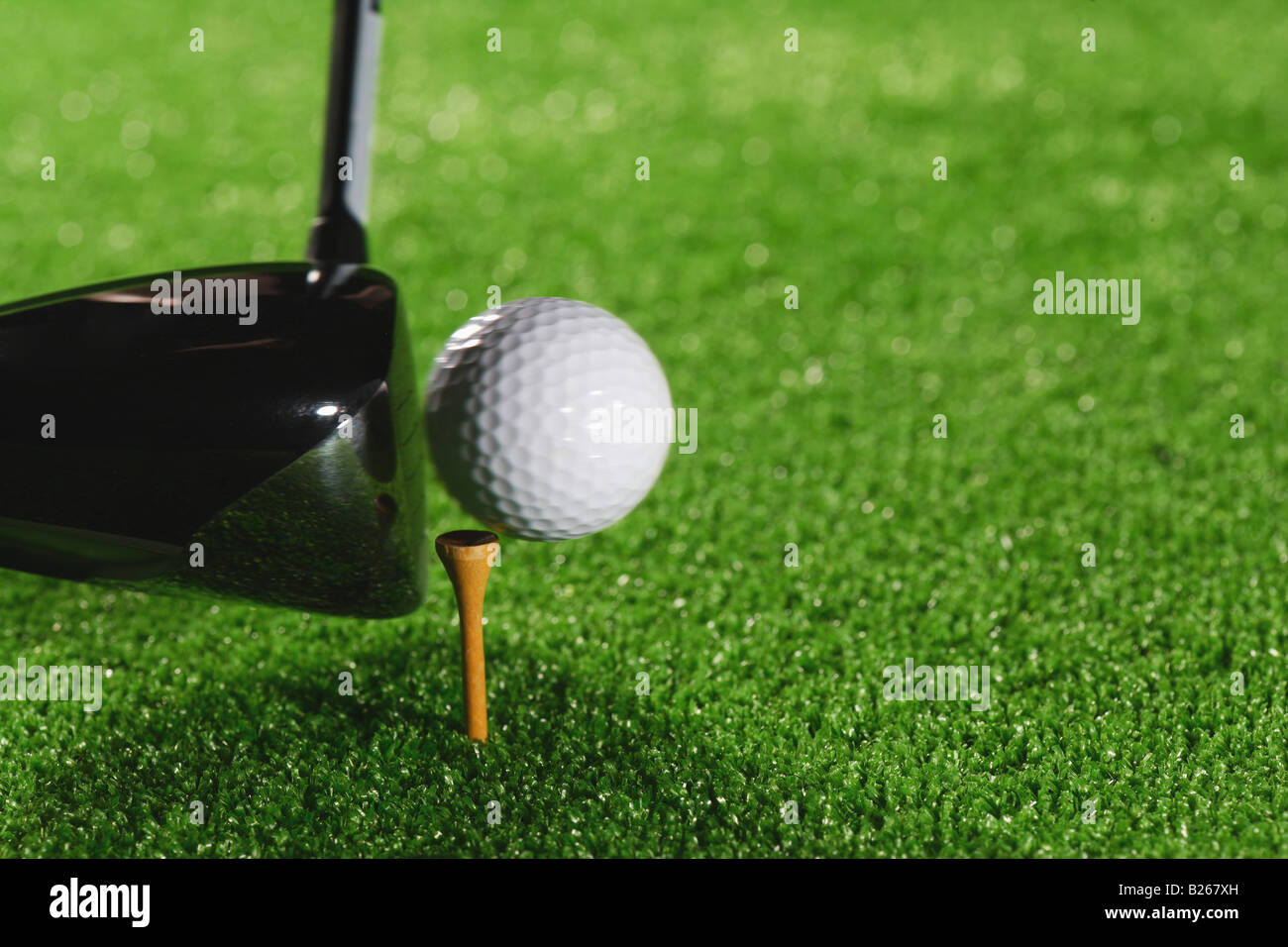 Teeing of hi-res stock photography and images - Alamy