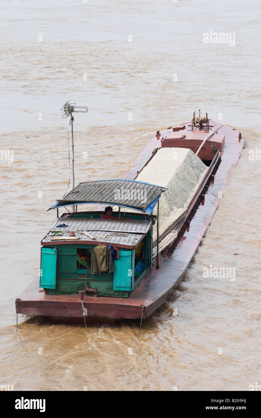 Transporting sand hi-res stock photography and images - Alamy