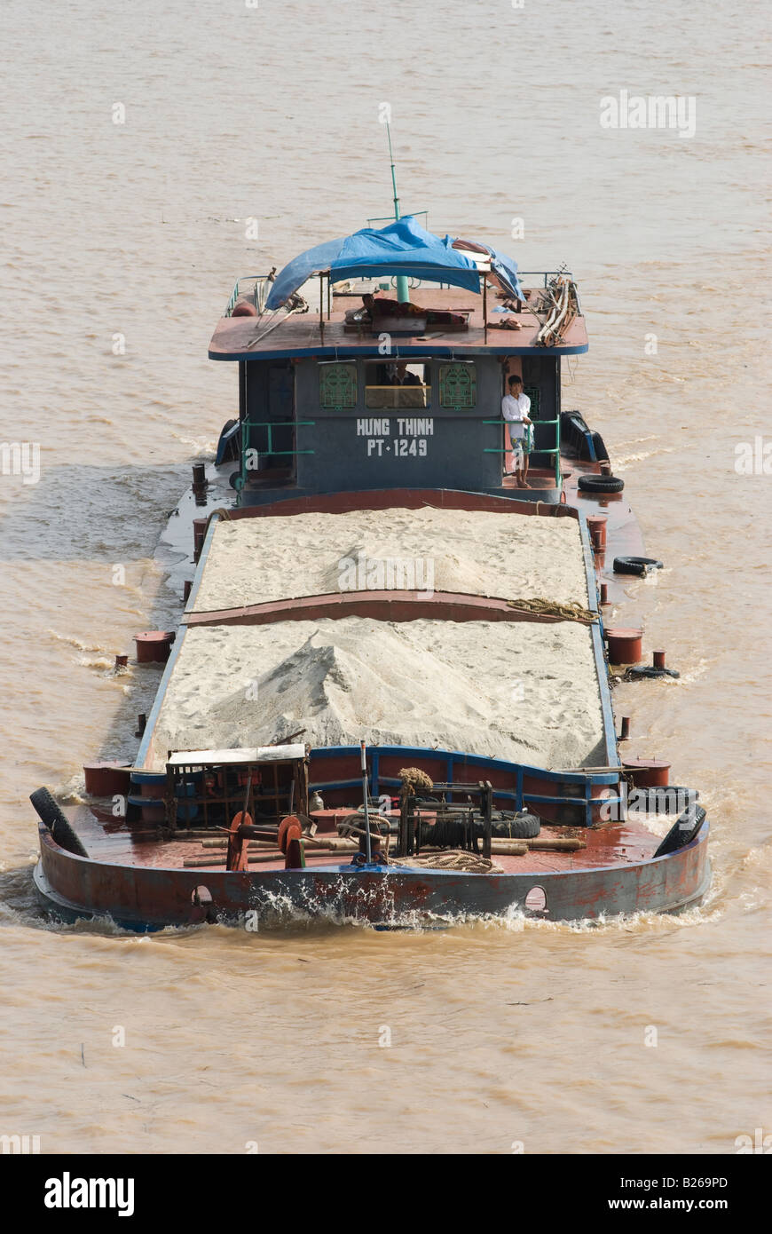Transporting sand hi-res stock photography and images - Alamy