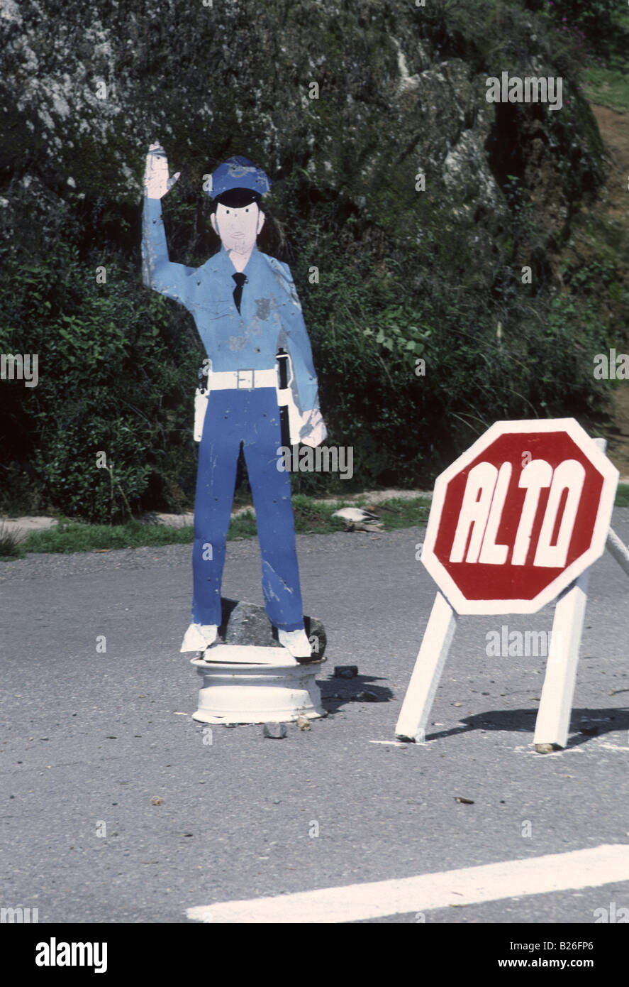 Guatemala road sign hi-res stock photography and images - Alamy