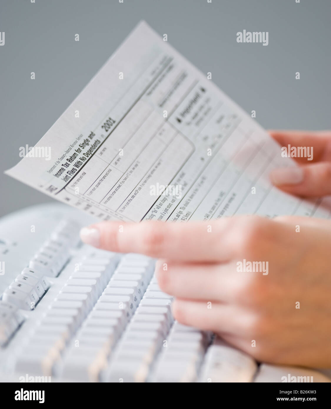 Tax e filing hi-res stock photography and images - Alamy
