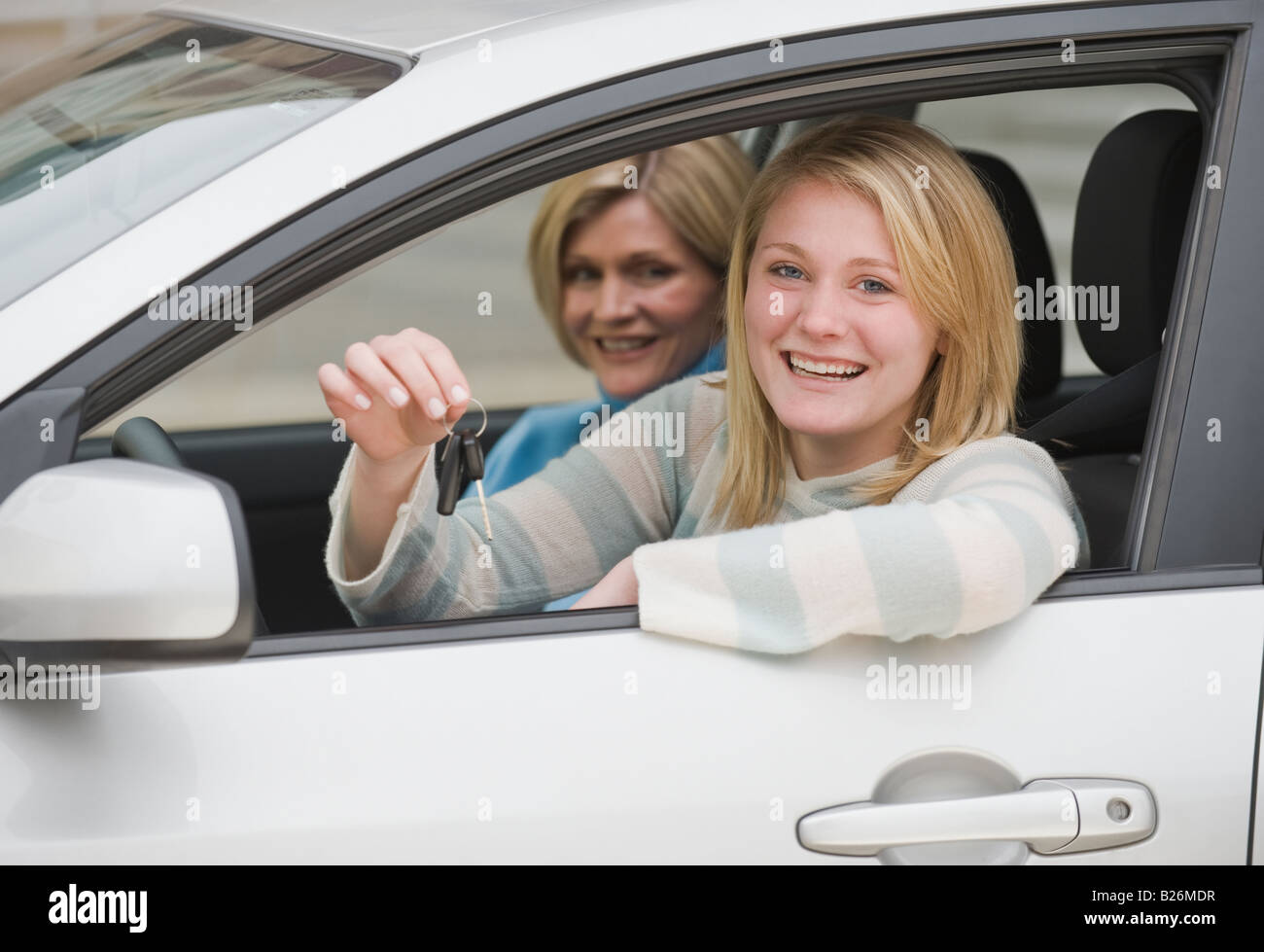 Parent teaching teen to drive hi-res stock photography and images - Alamy