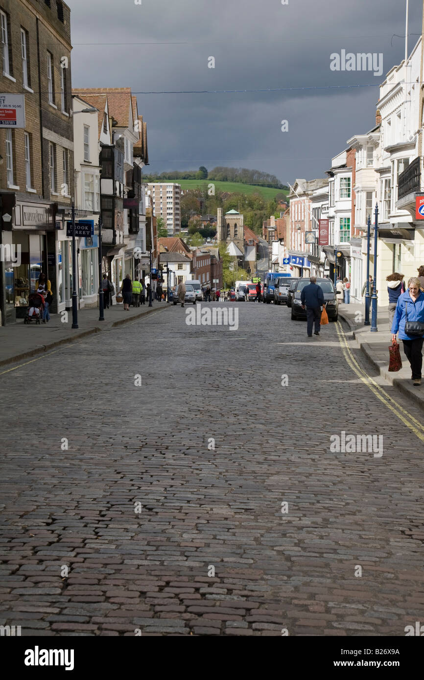 Historic guildford high street hi-res stock photography and images - Alamy