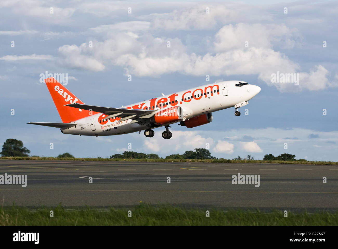 A Boeing B737 series 700 of the UK s budget airline EasyJet on ...