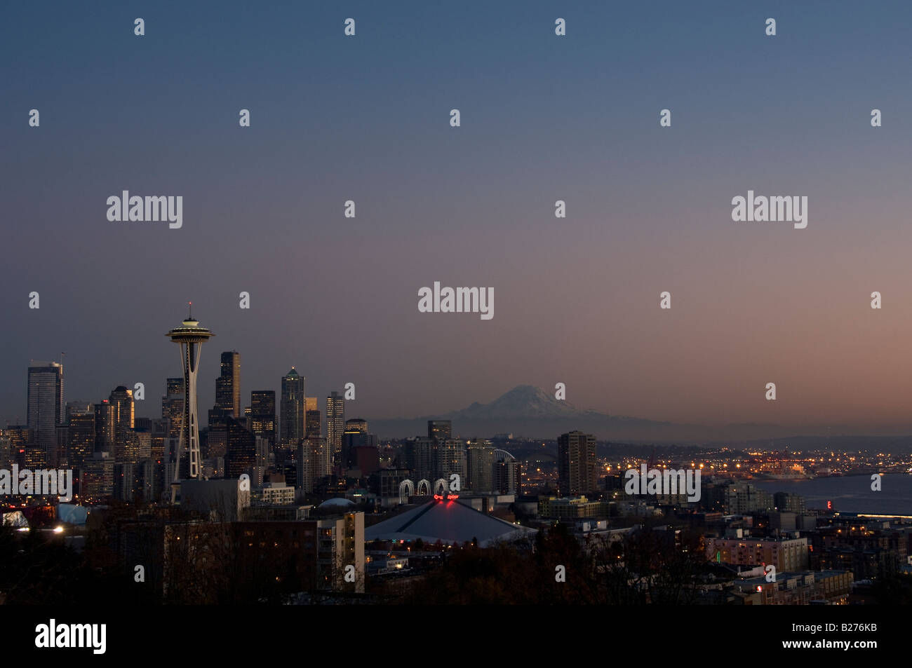 Seattle Skyline at Sunset Stock Photo - Alamy